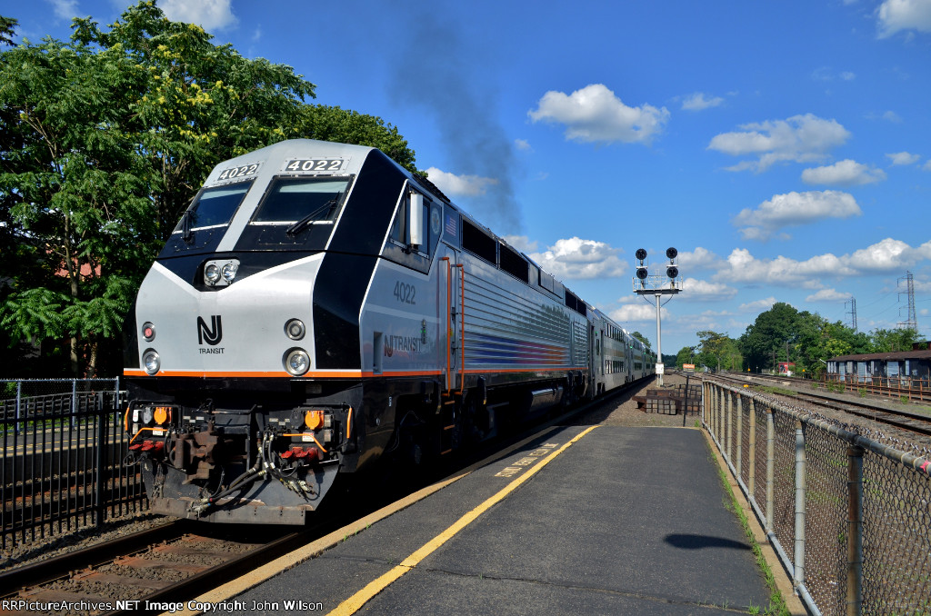 NJT 4022